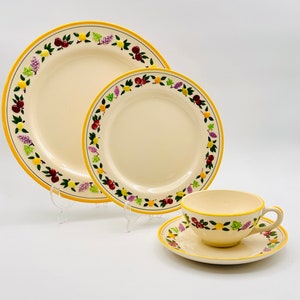 Vintage Franciscan small Fruit Dinnerware 4pc Place Settings Set of 2 ...