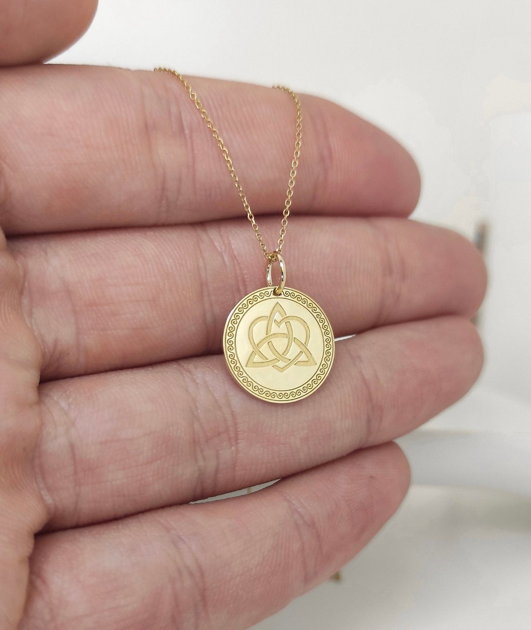 14K Gold Triquetra Necklace, Trinity Knot Pendant, Irish Knot Necklace ...