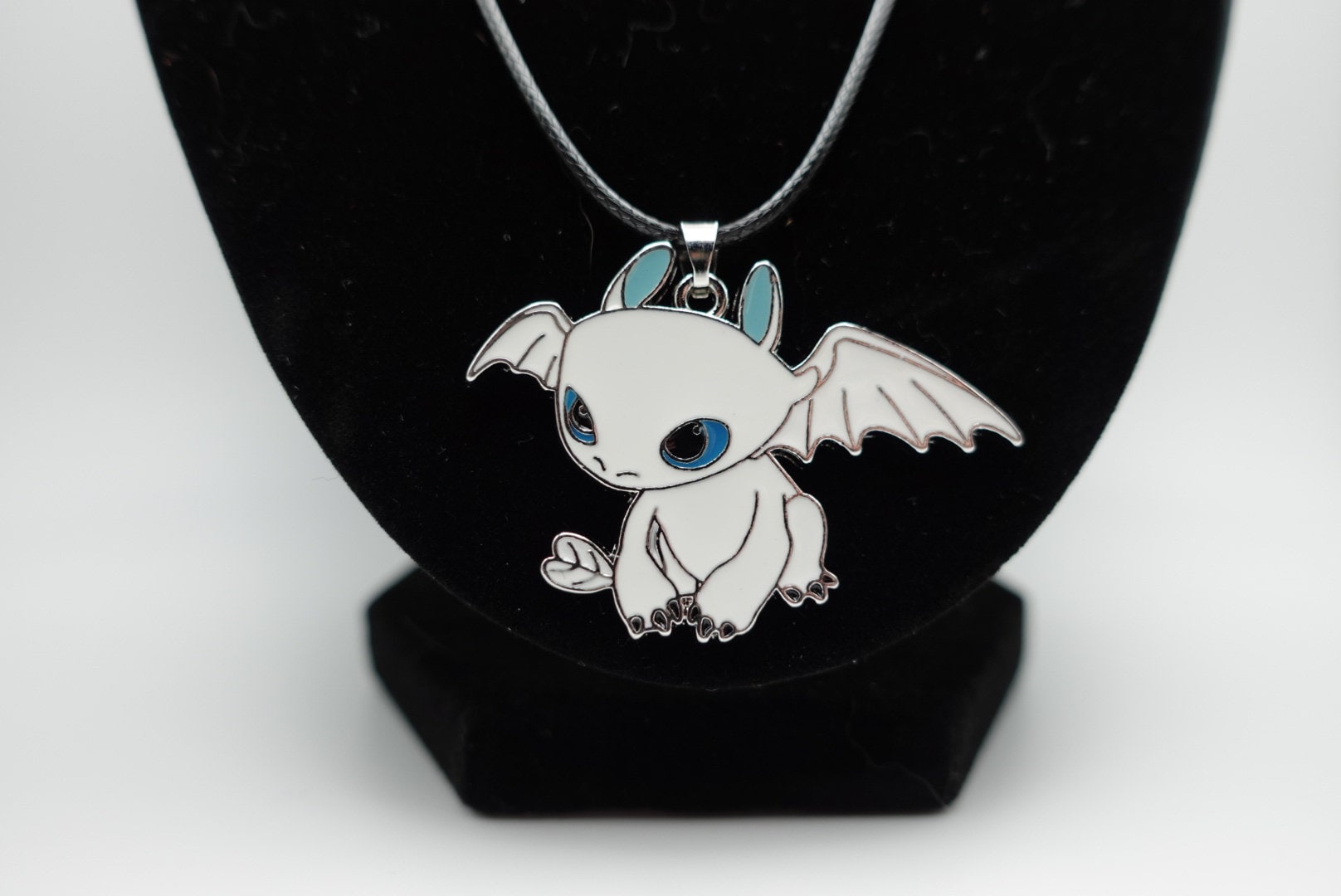 White Toothless Baby Dragon Necklace - How to Train a Dragon Necklace ...
