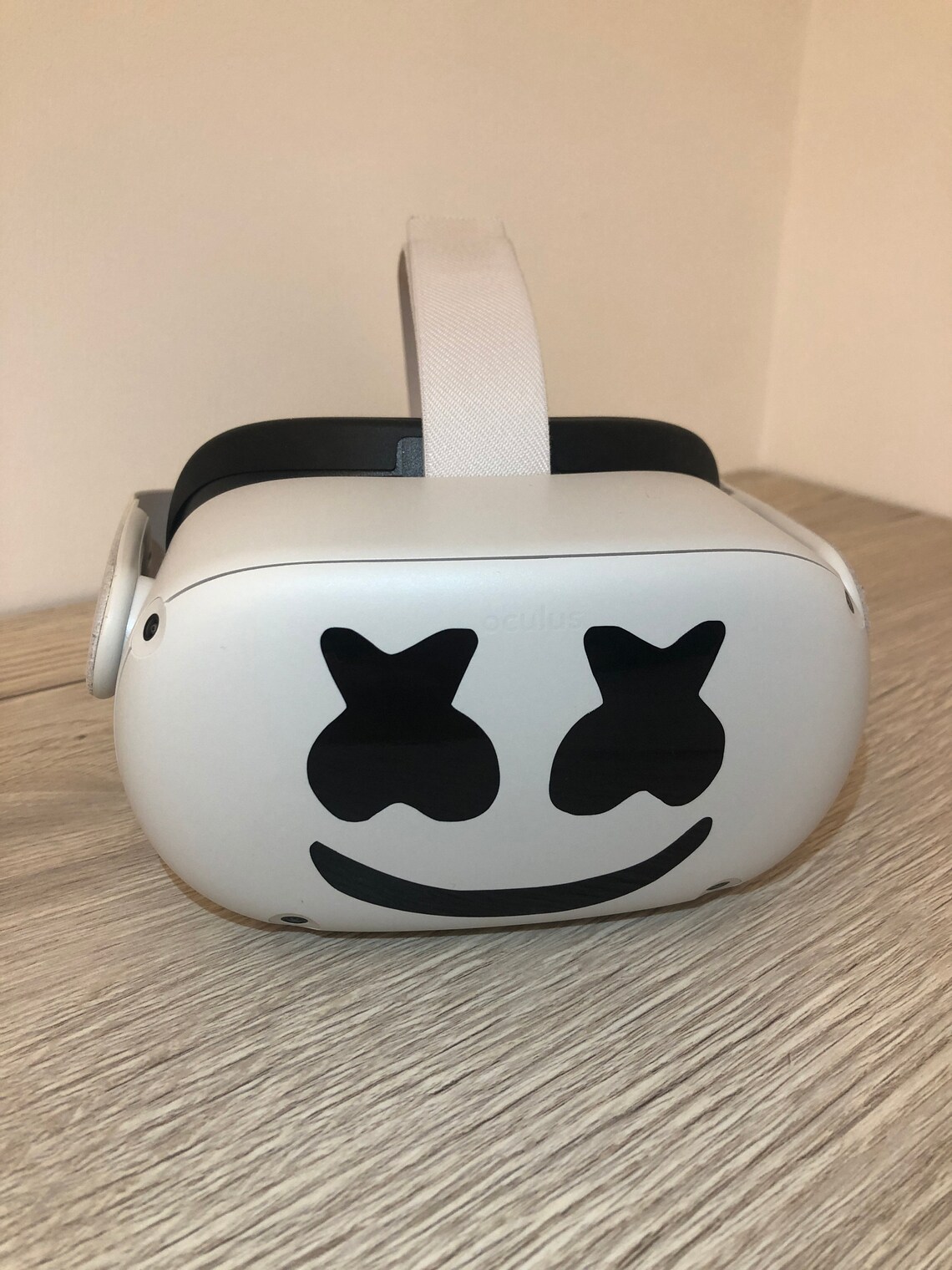 Smiley Face Vinyl Decal Sticker for Oculus Quest 2 - Etsy UK