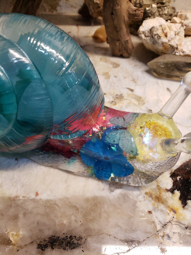 Beautiful Large Floral Resin Snail - Etsy