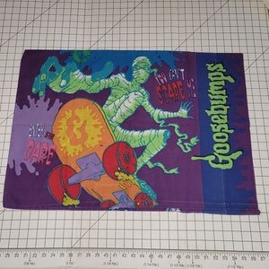 Vintage 1990's Goosebumps Twin Flat and Fitted Sheets Sheets Vintage ...