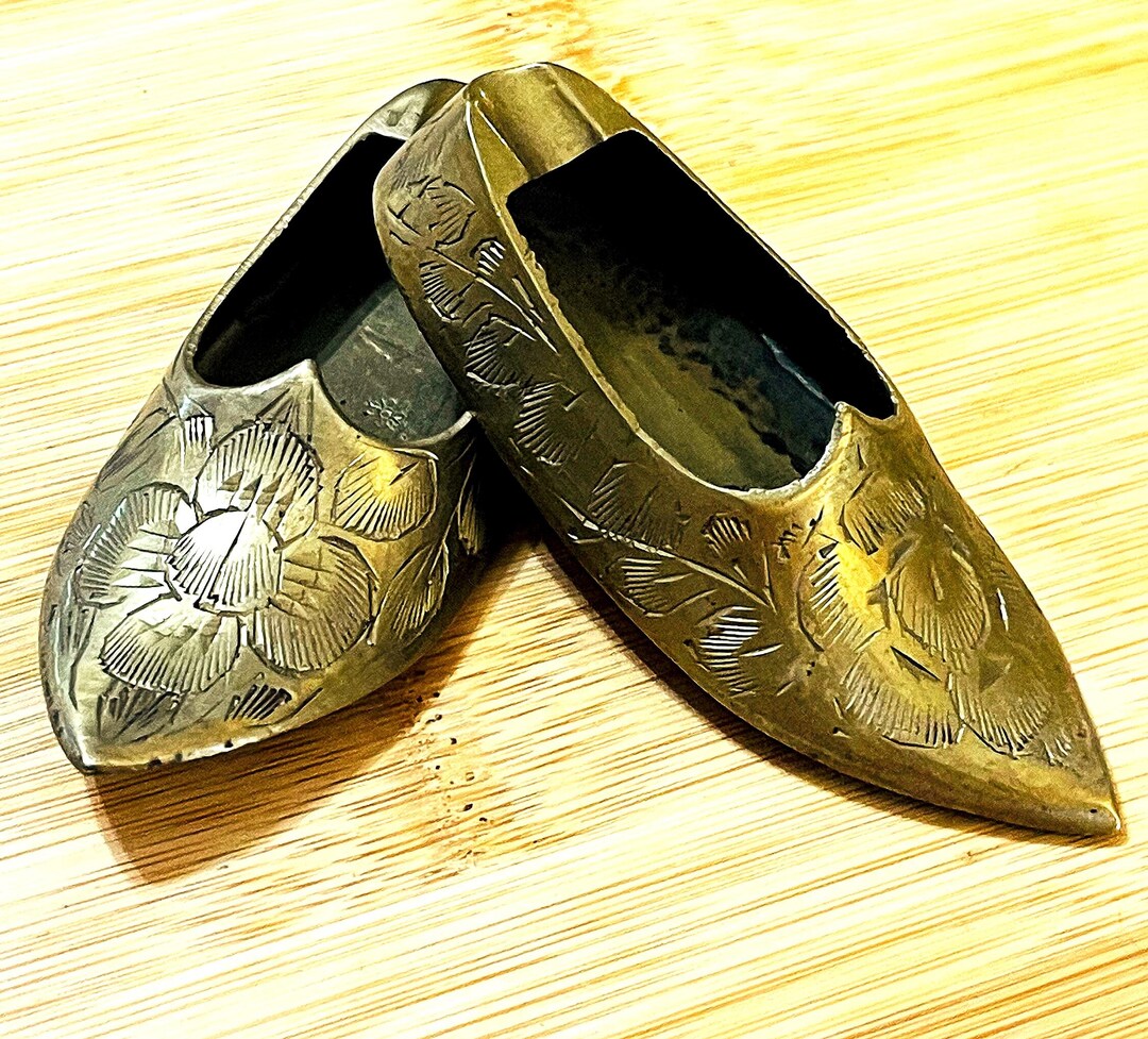 Antique Etched Brass Set of Slipper Trays - Etsy