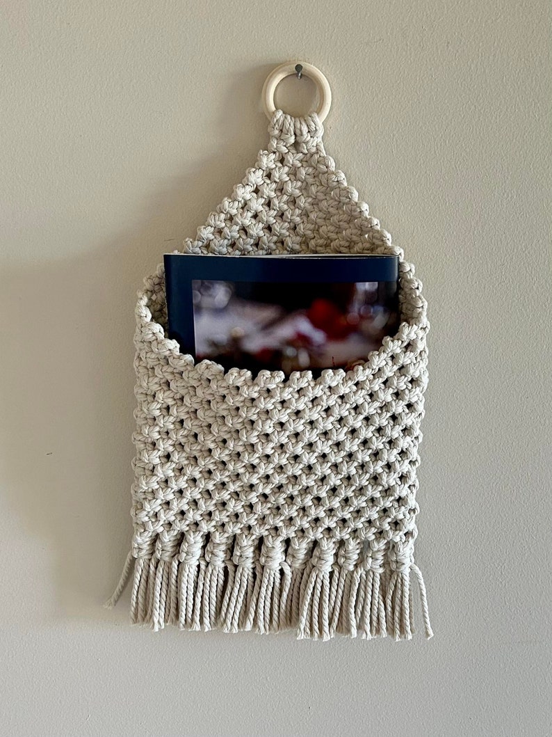 Macrame Book Hanger, Wall Pocket, Wall Organizer, Wall Hanging, Gift ...