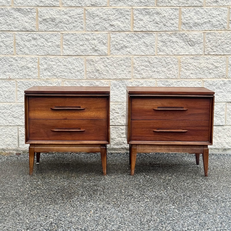 Modern Nightstand - Etsy