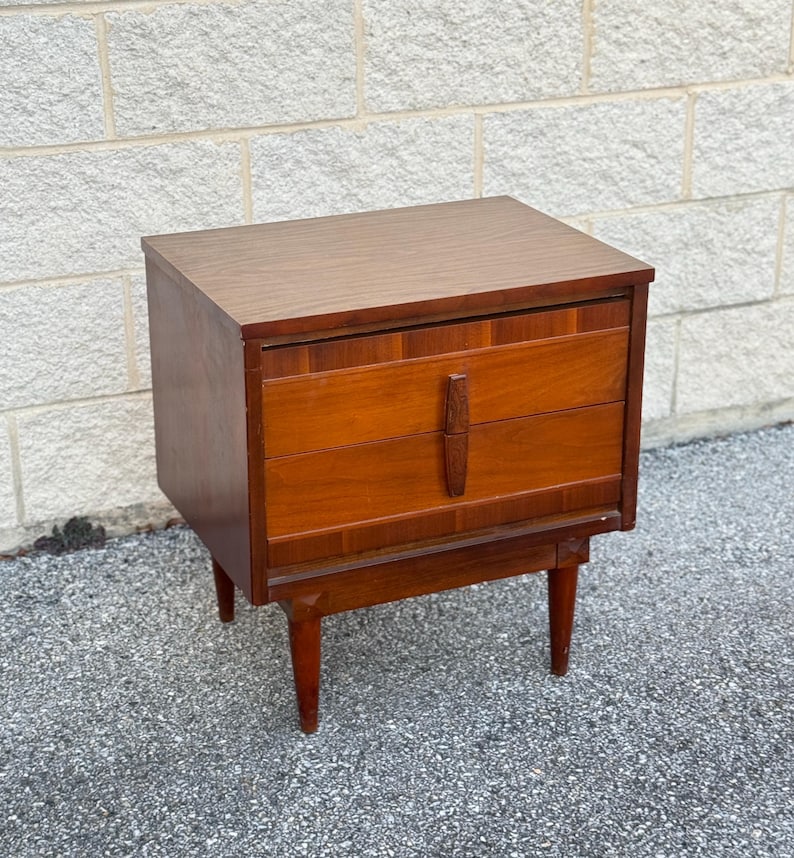Mid Century Modern Walnut Nightstand - Etsy