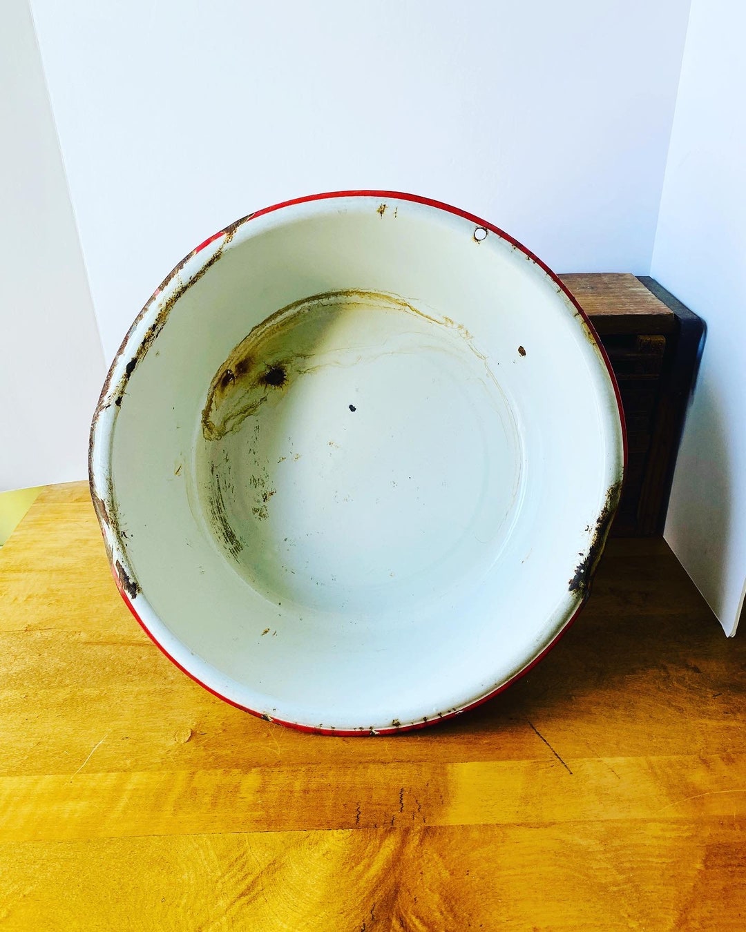 Large Rustic White Enamel Wash Bowl With Red Edge - Etsy
