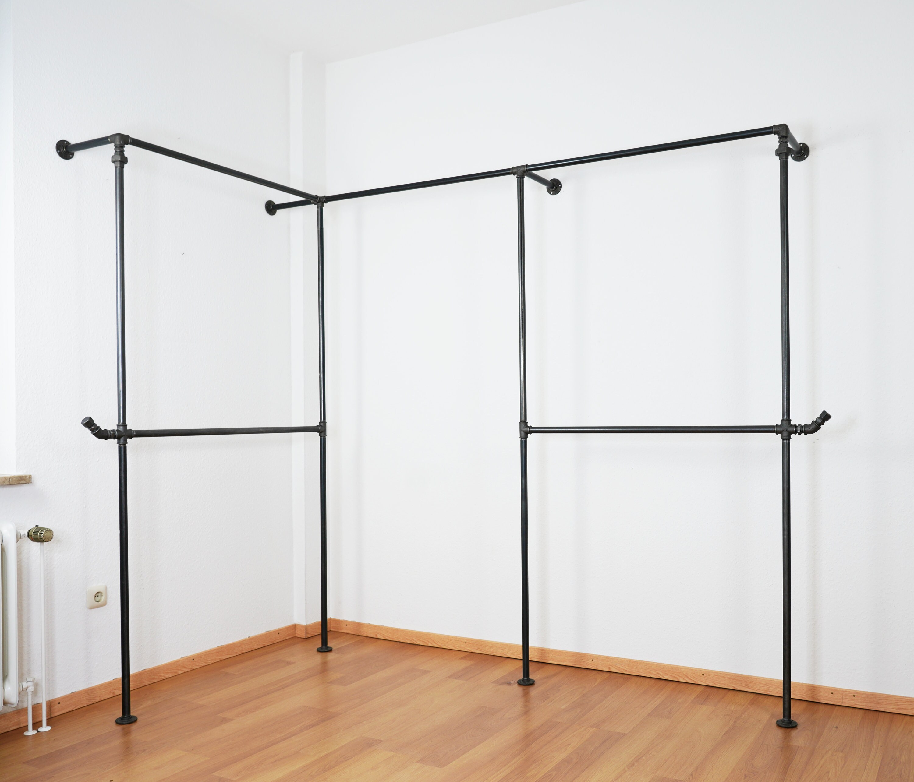 Walk-in Closet Clothes Rail Clothes Rack Wardrobe Industrial Design ...