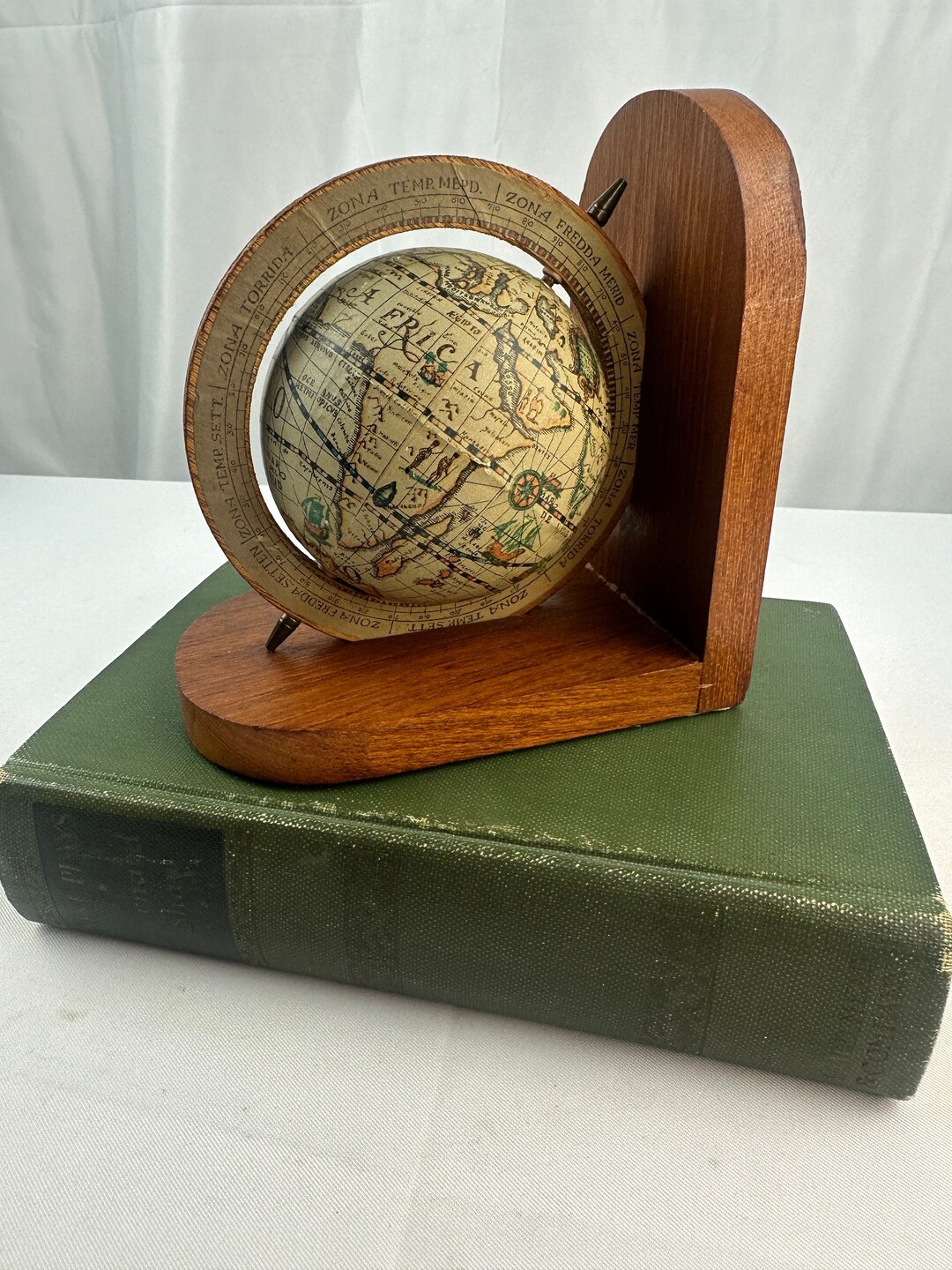 Vintage Olde World Globe Bookend - Etsy