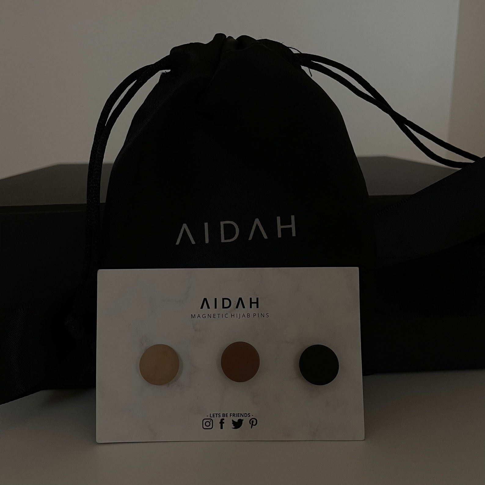 Hijab Magnet Aidah, Snag Free, Matte, 4 Colours, Pins, Brooch ...