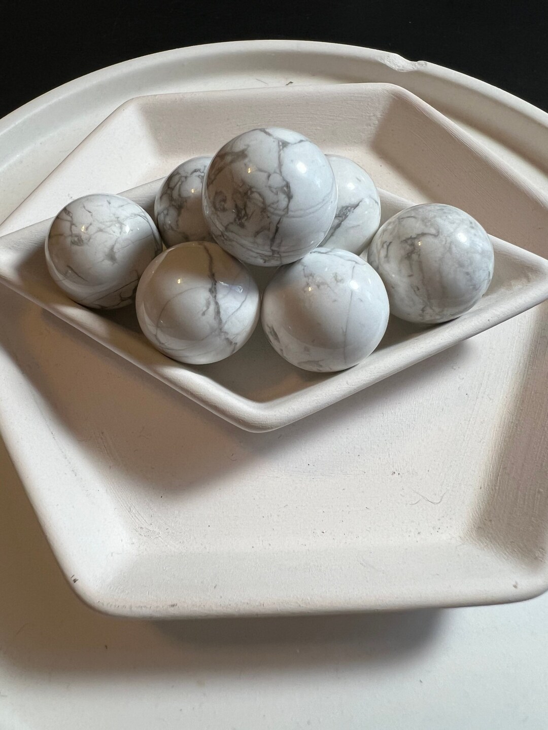 Howlite Mini Sphere. Natural Crystals. - Etsy