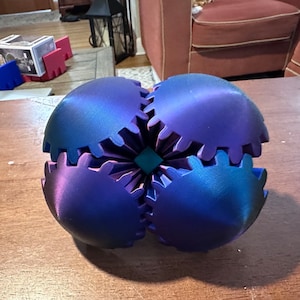 3D Printed Gear Ball Fidget Toy: Stress Relief Spinning Toy - Etsy