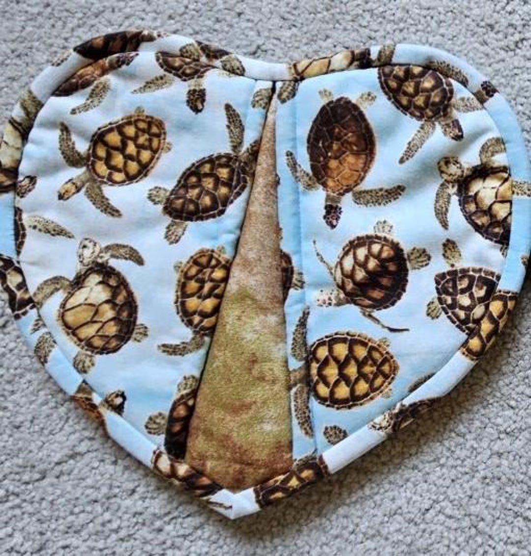 Handmade Quilted Heart Shaped Turtle Print Pot Holders - Etsy