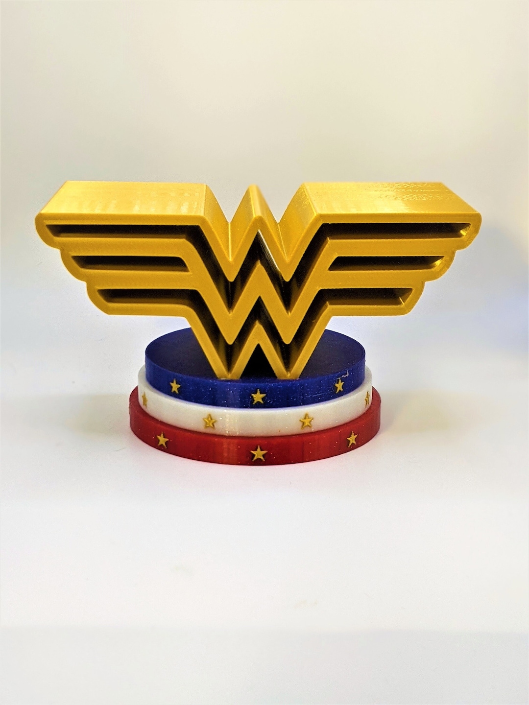 NEW Design Wonder Woman Statue / Wonder Woman Display / Funko Pop Stand ...