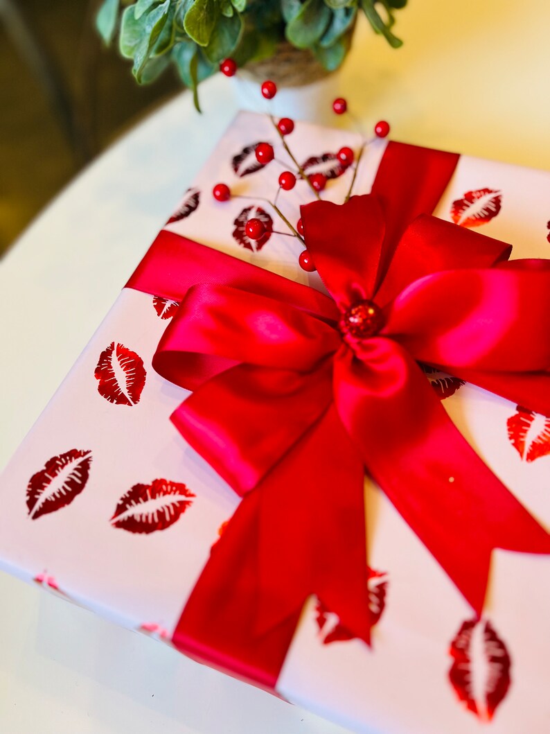 Pre Wrapped Gift Box, Ready to Use, Reusable Empty Gift Box, Unwraps ...