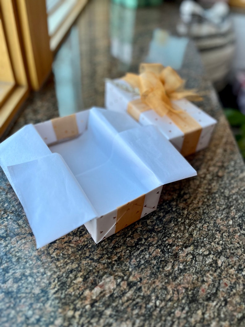 Small Pre Wrapped Gift Box, Ready to Use, Reusable Empty Gift Box ...