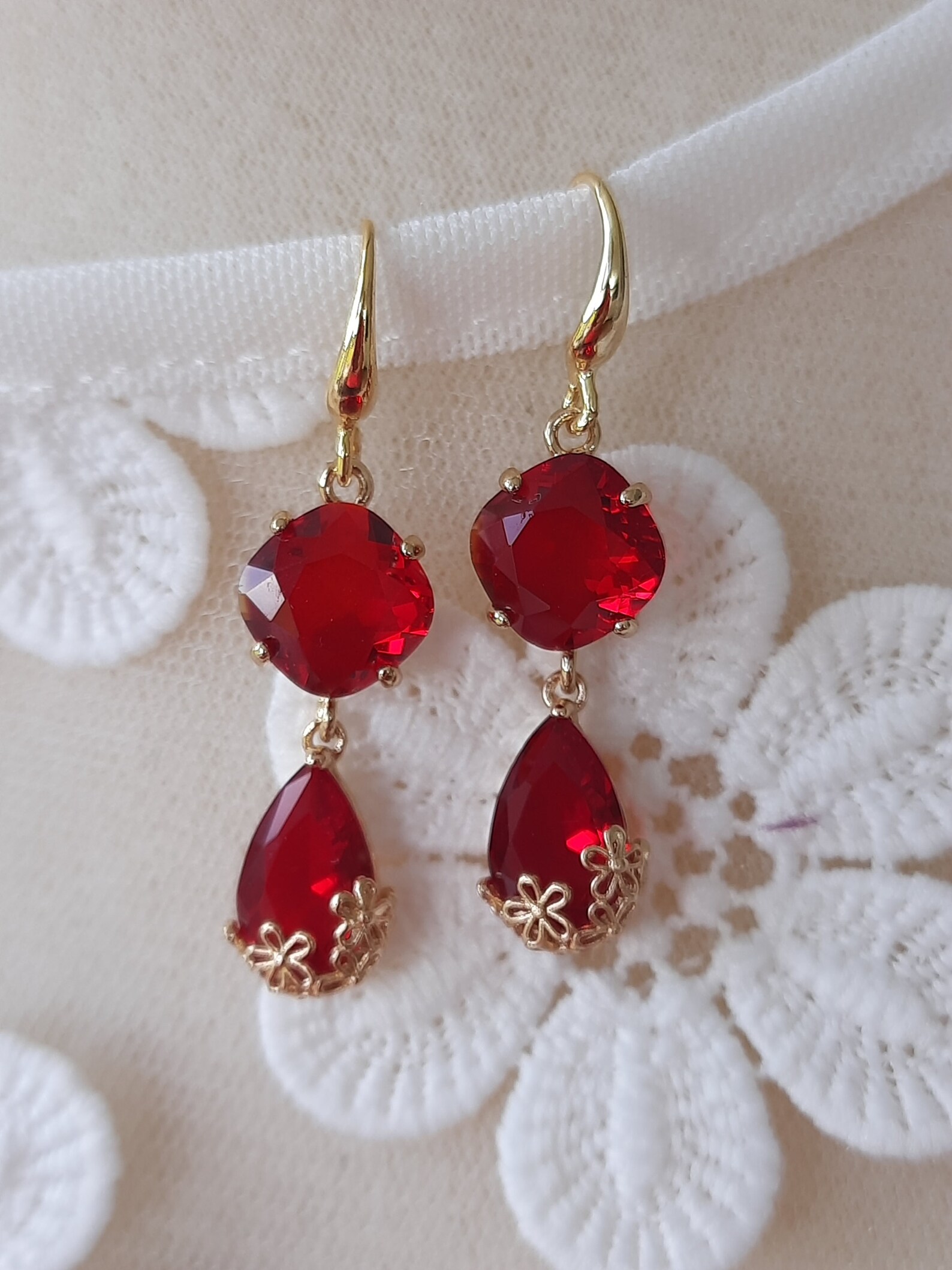 Red Earrings, Teardrop Red Dangling Earrings , Red Sakura Earrings ...