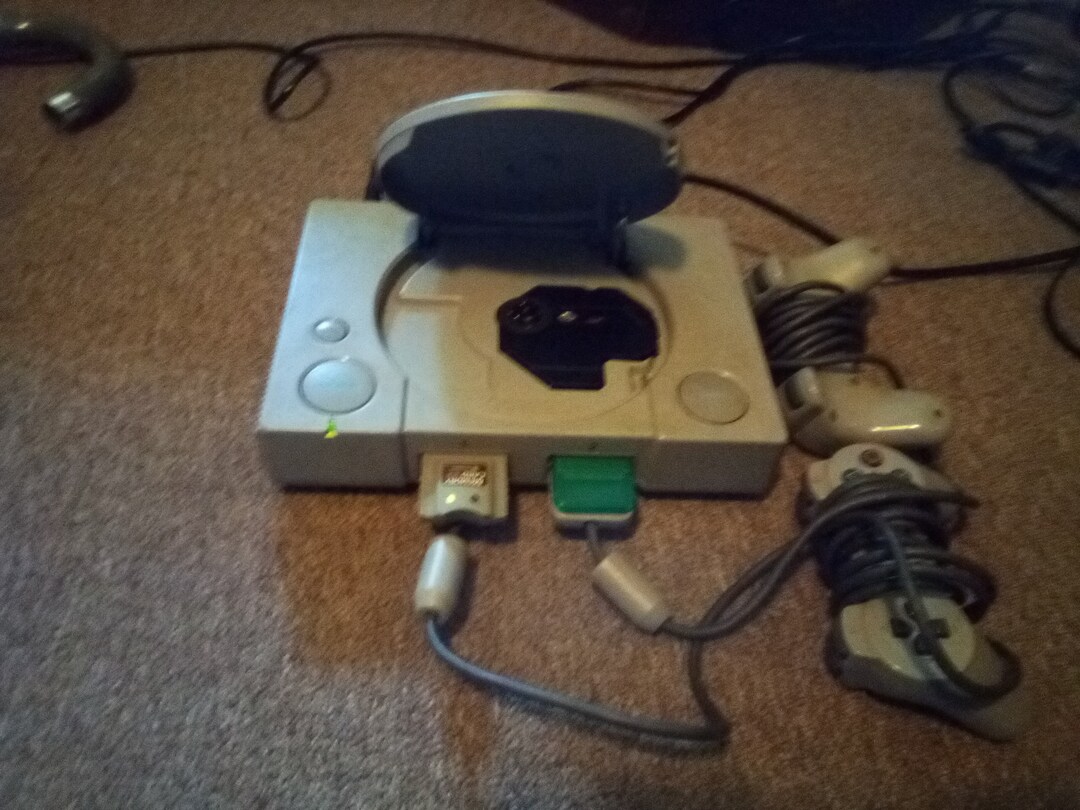 Vintage PS 1, 2 Controllers,2 Memory Cards, 3 Games. - Etsy
