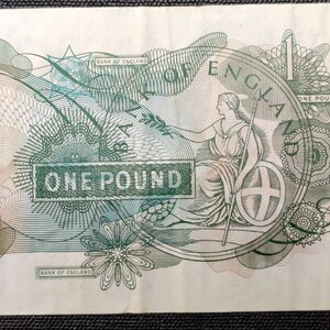 1970 One Pound Banknote From the UK Signed by Chief Cashier J B Page - Etsy