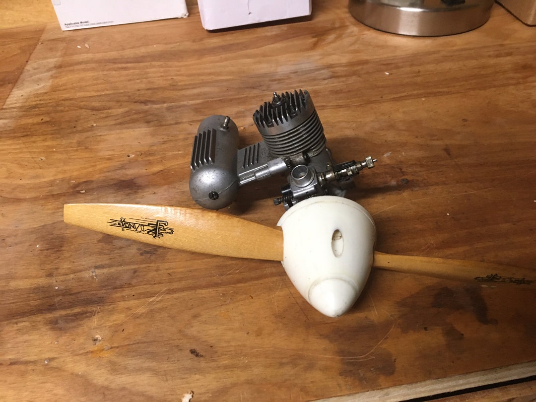 OS 40 FP RC Engine W/ Muffler, White Spinner, 11 X 7.5 Wood Prop - Etsy