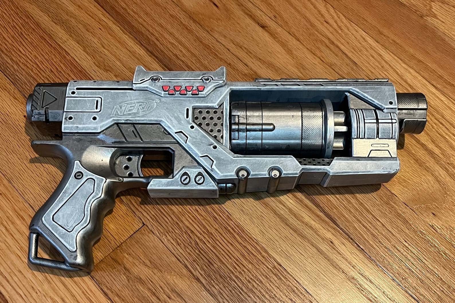 Custom Painted Nerf Gun for Cosplay or Display: White Knight - Etsy