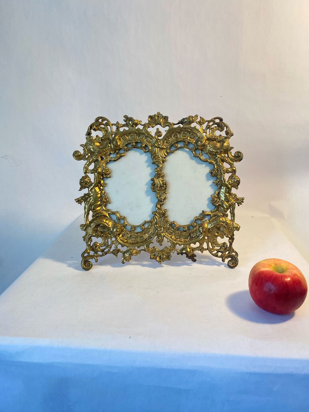 French Victorian Vintage Rococco Gold-colored Gilt Metal Easel Double ...
