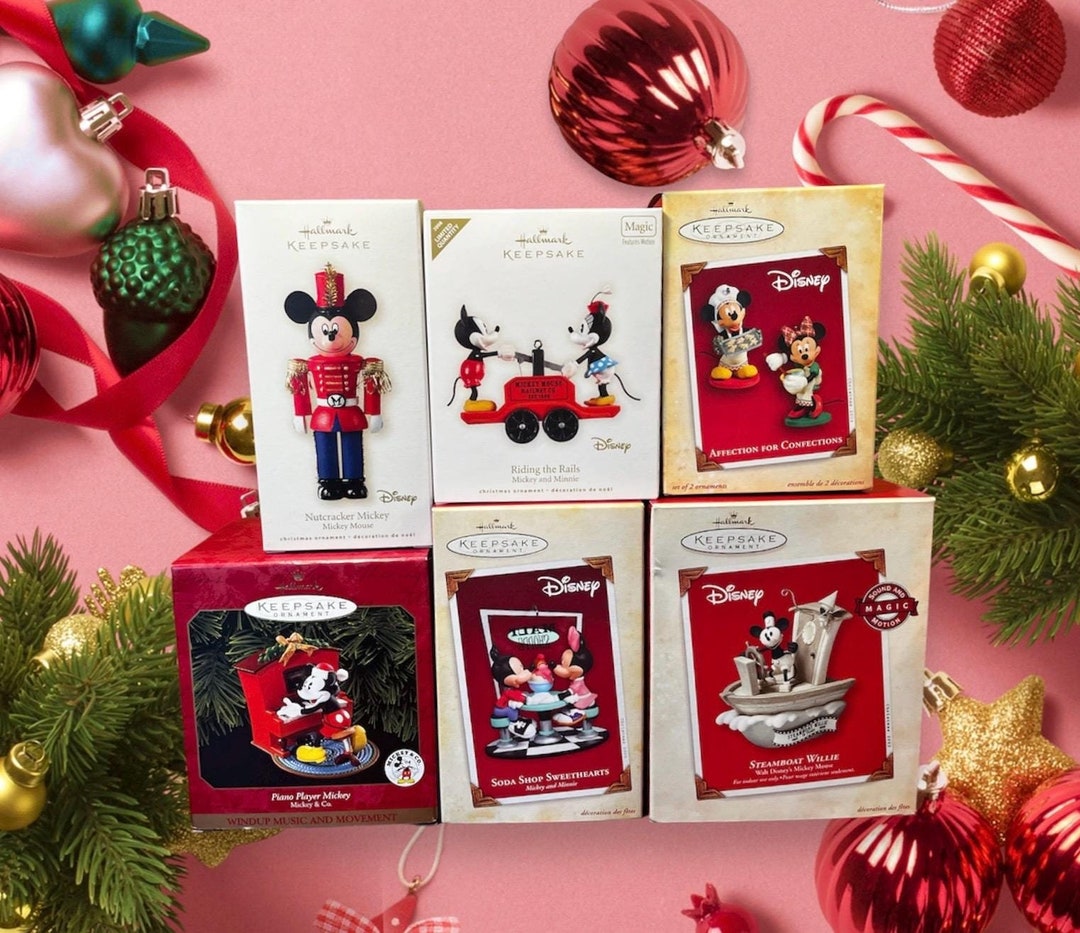 Hallmark Disney Keepsake Ornaments Collectible Mickey and Minnie ...