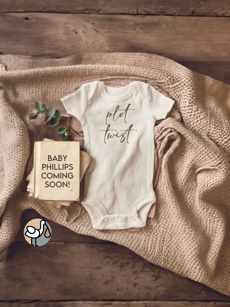Plot Twist Pregnancy Announcement: Gender Neutral Social Media Reveal ...