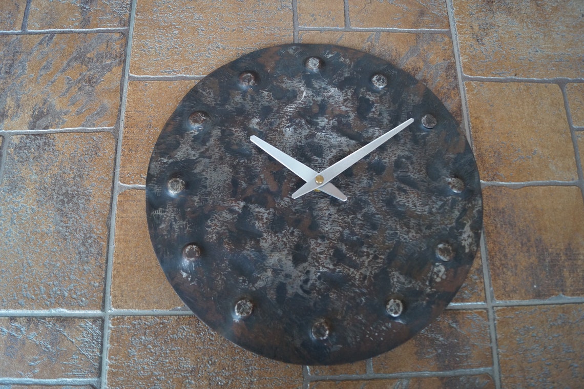 Metal Rusty Wall Clock, Decor Art, Rustic Clock Gift, Steampunk Steel ...