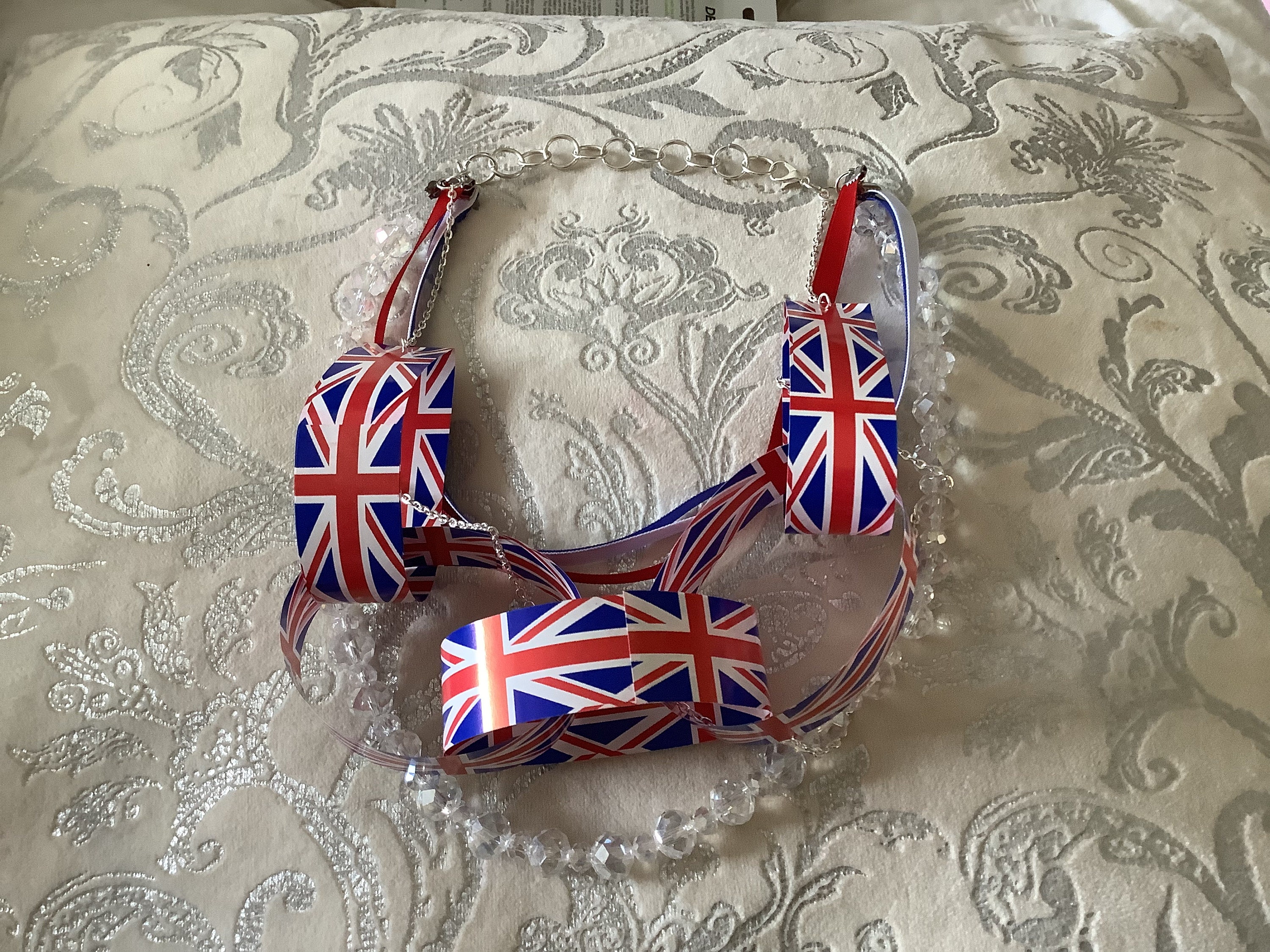 Platinum Jubilee Paper Chain Necklace - Etsy