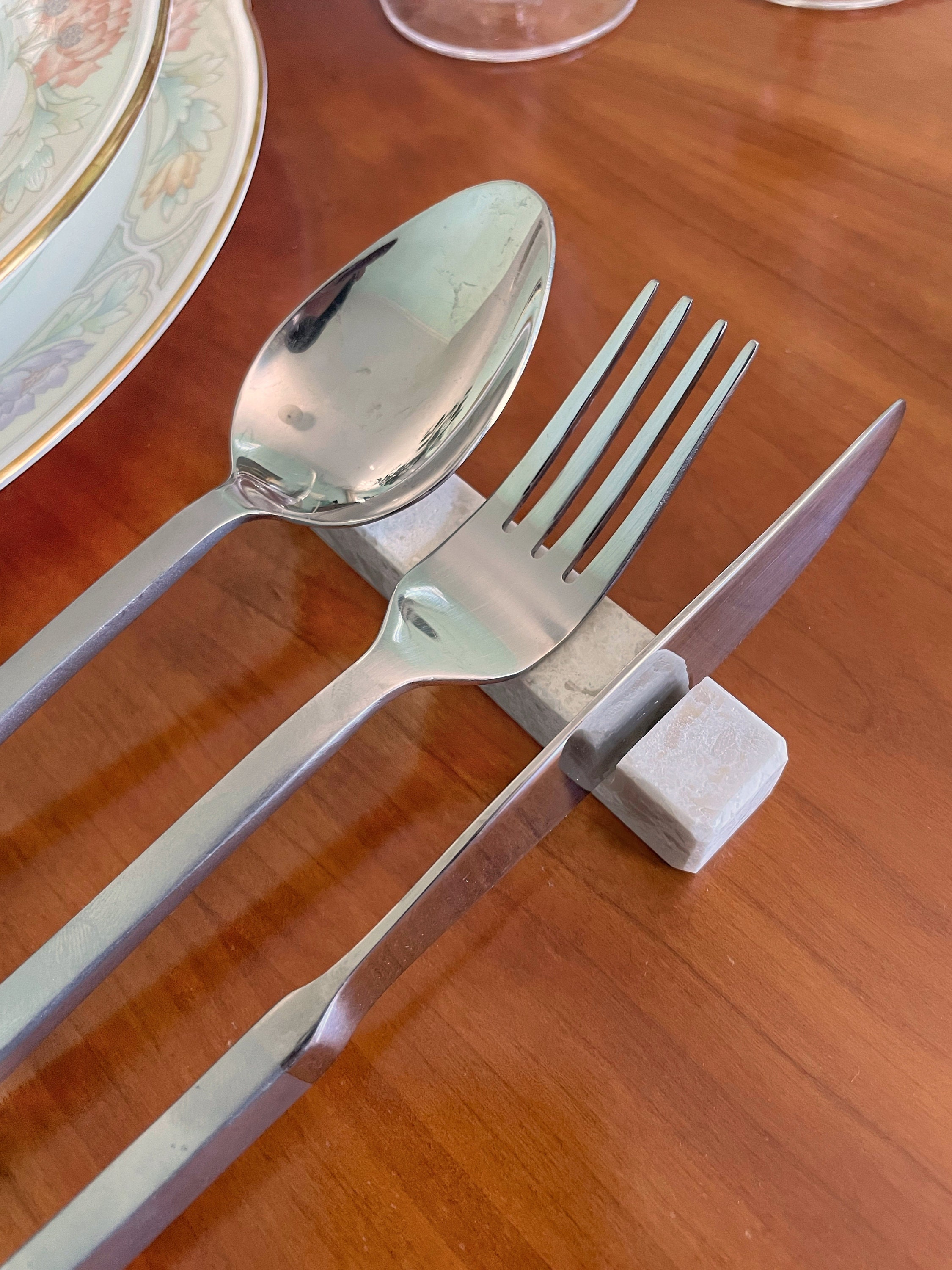 Cutlery Rest Set in White Pearl Marble (knife Holder) - Lifestyle ...