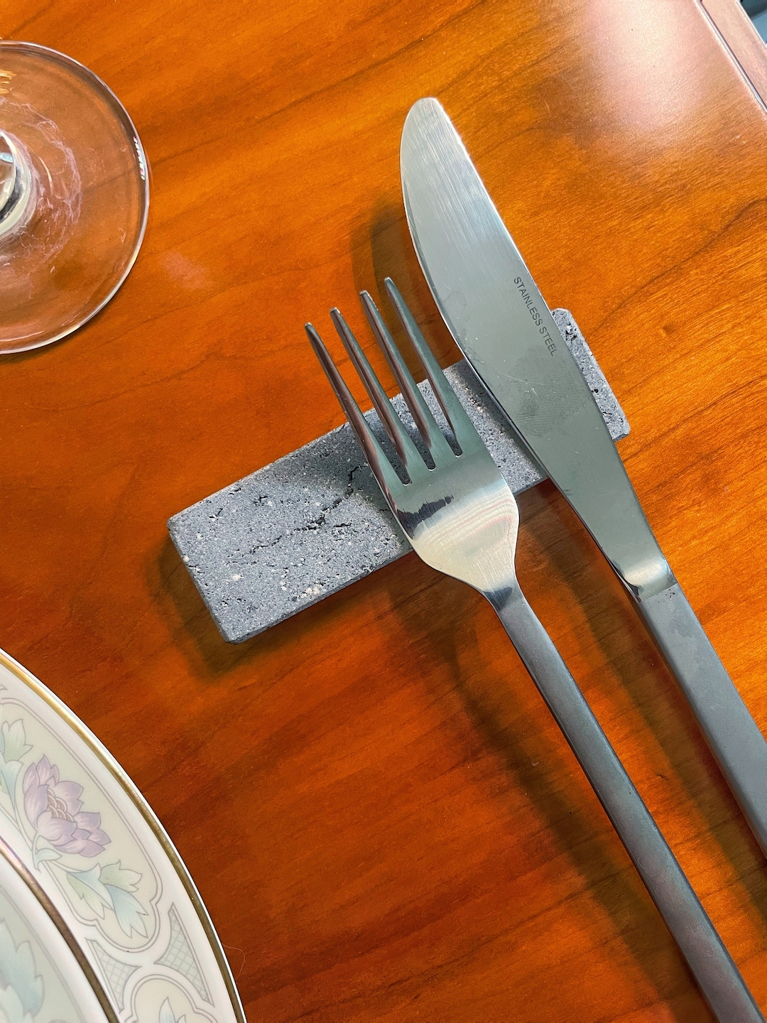 Cutlery Rest Set in Basaltina Marble - Lifestyle - Chopstick Rest ...