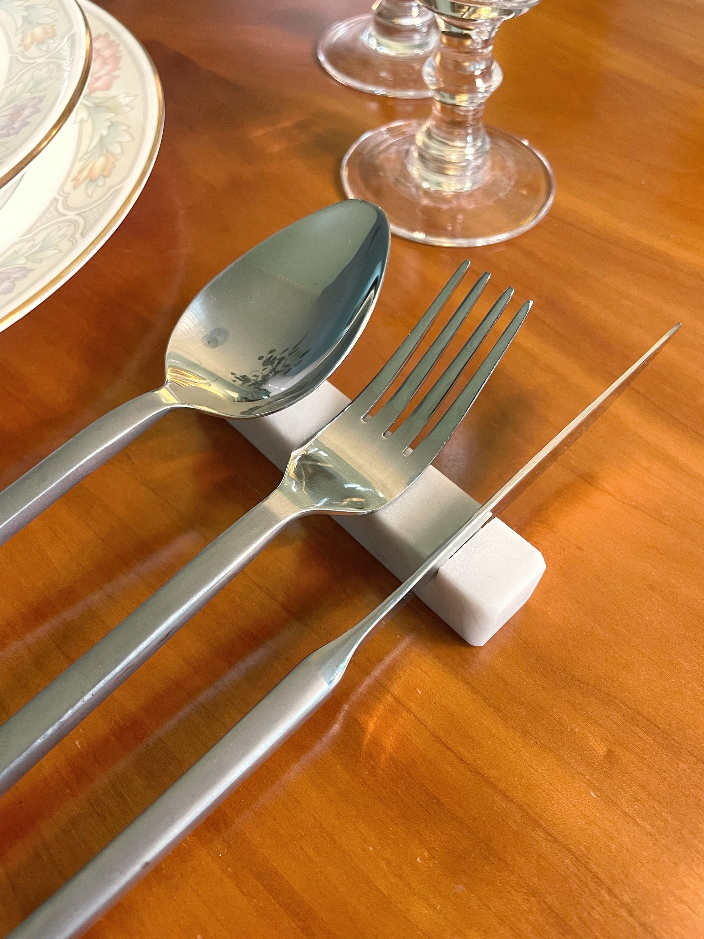 Cutlery Rest Set in White Carrara Marble (knife Holder) - Lifestyle ...