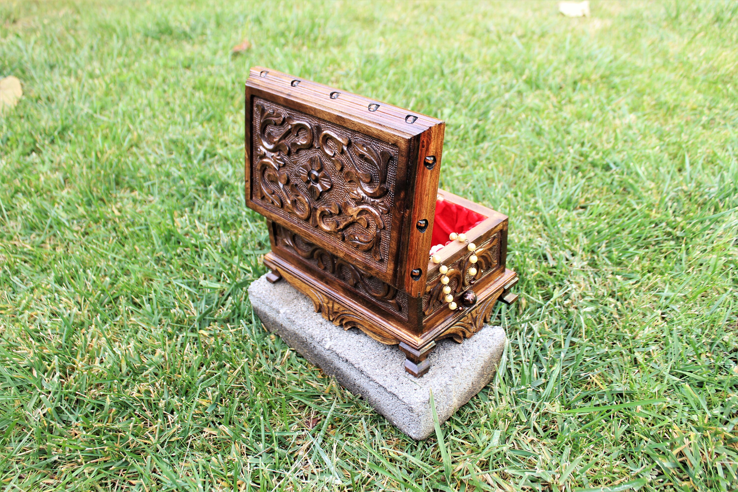 Traditional Handmade Walnut Box,hand Carved Gift Box,jewellery Box ...