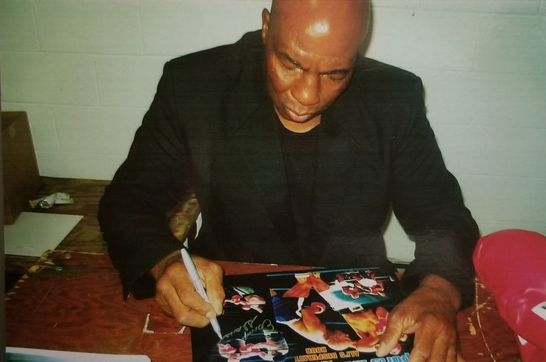 Earnie Shavers Signed 8x10 Photo Dropping Larry Holmes Championship ...