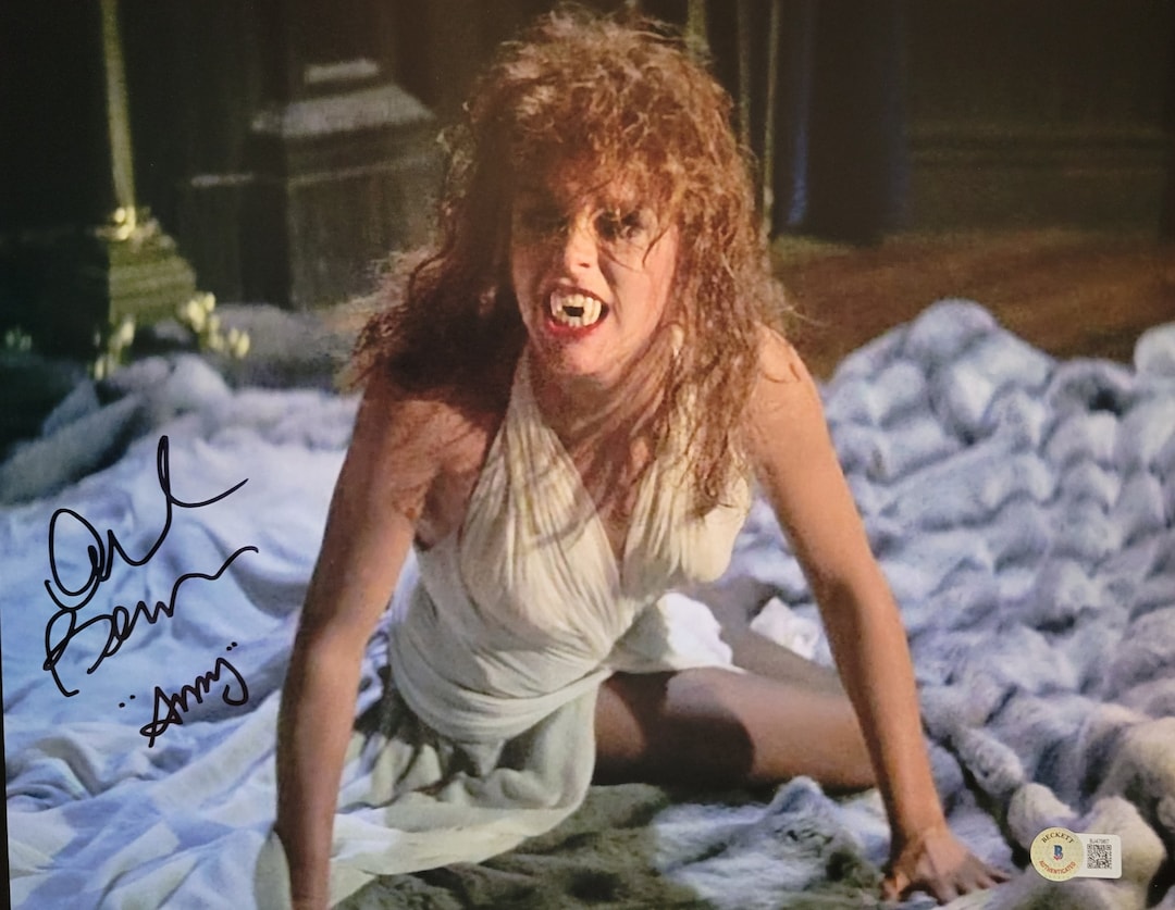 Amanda Bearse Signed 11x14 Photo Fright Night Beckett Coa - Etsy