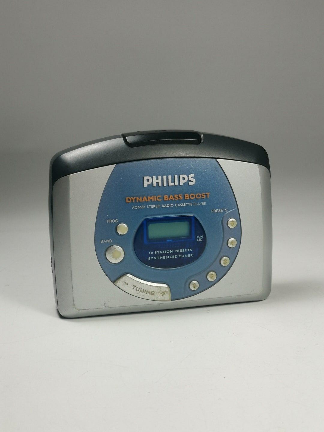Philips AQ6681 Cassette Player AM FM Radio Walkman Dynamic Bass Boost ...