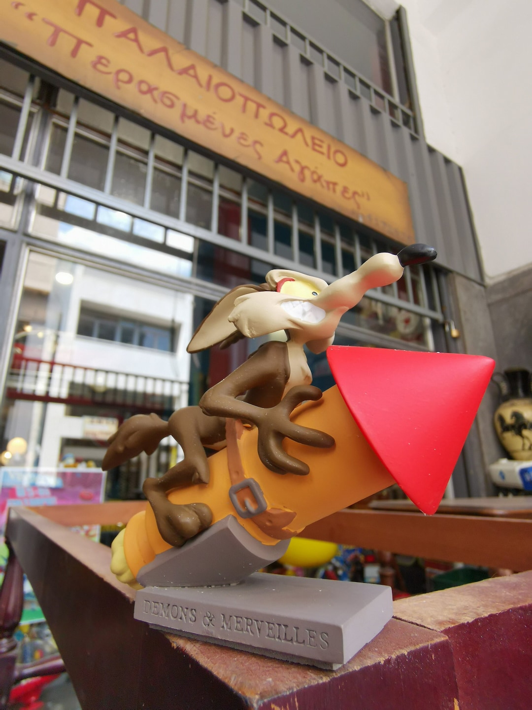 Wile E Coyote on Rocket Demons Merveilles Small Figurine Statue - Etsy