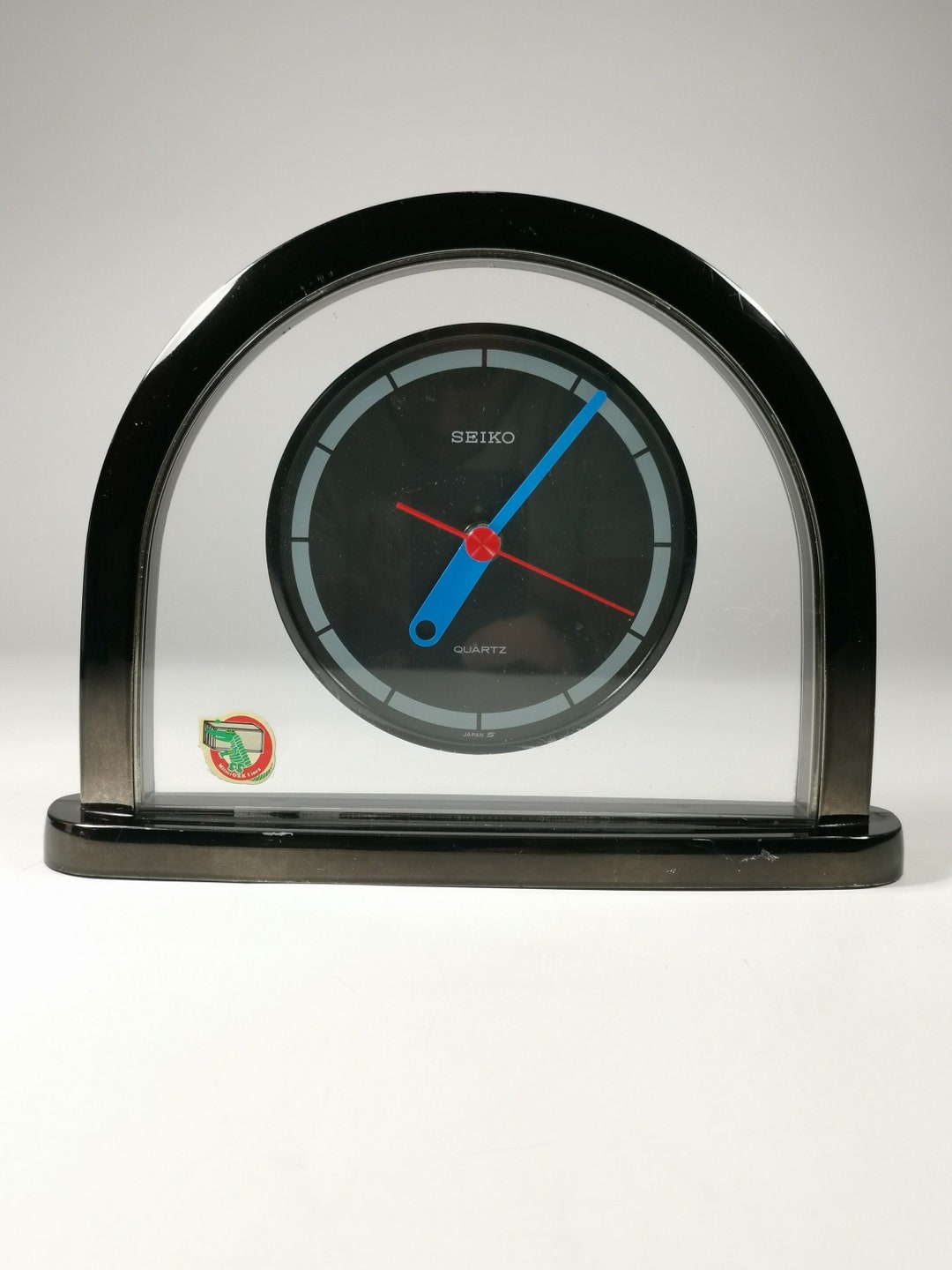 Seiko Quartz QZ222K Half Moon Desk Clock Vintage Retro Memphis Style ...