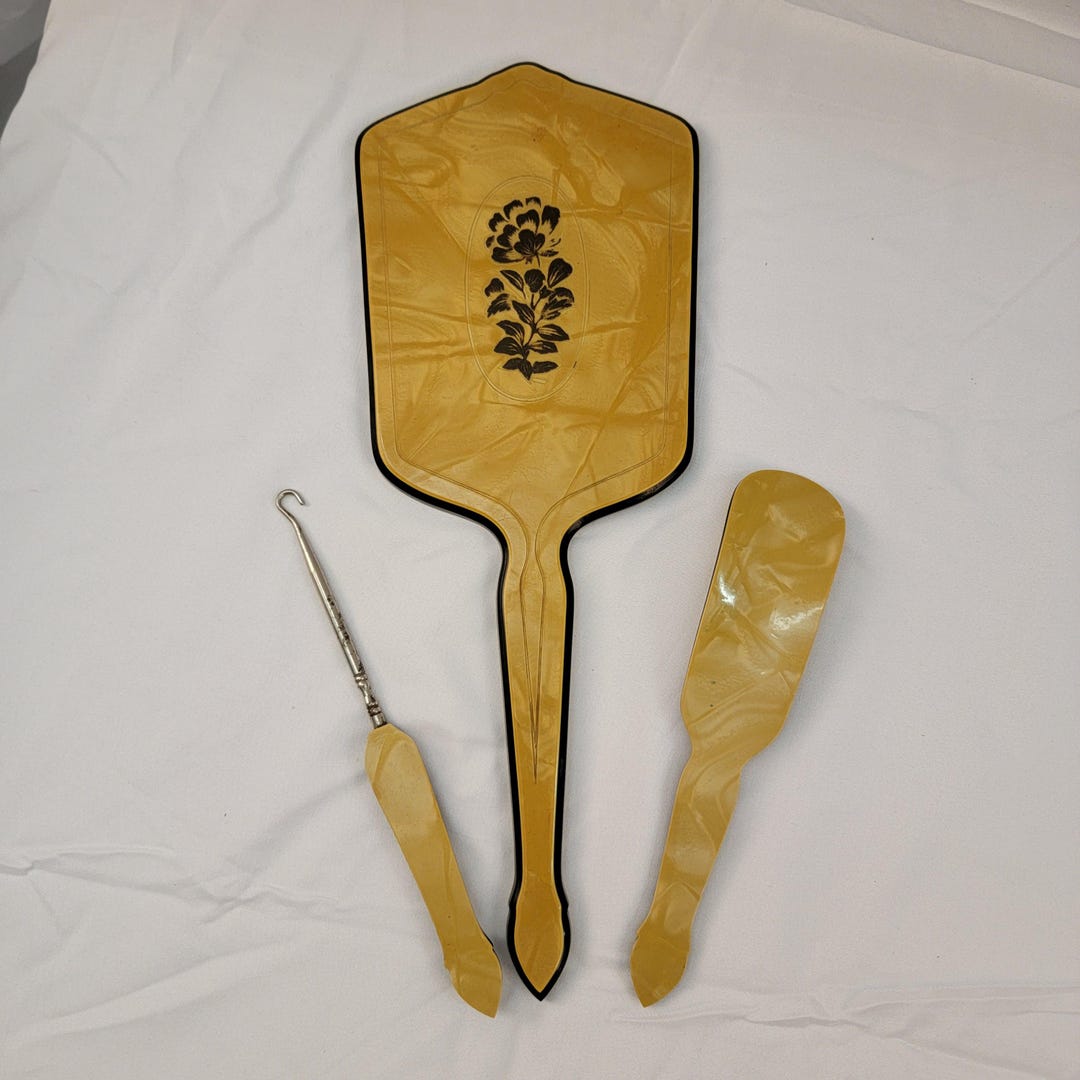 Vintage Vanity Mirror Shoe Horn and Buttoner Butterscotch Yellow ...