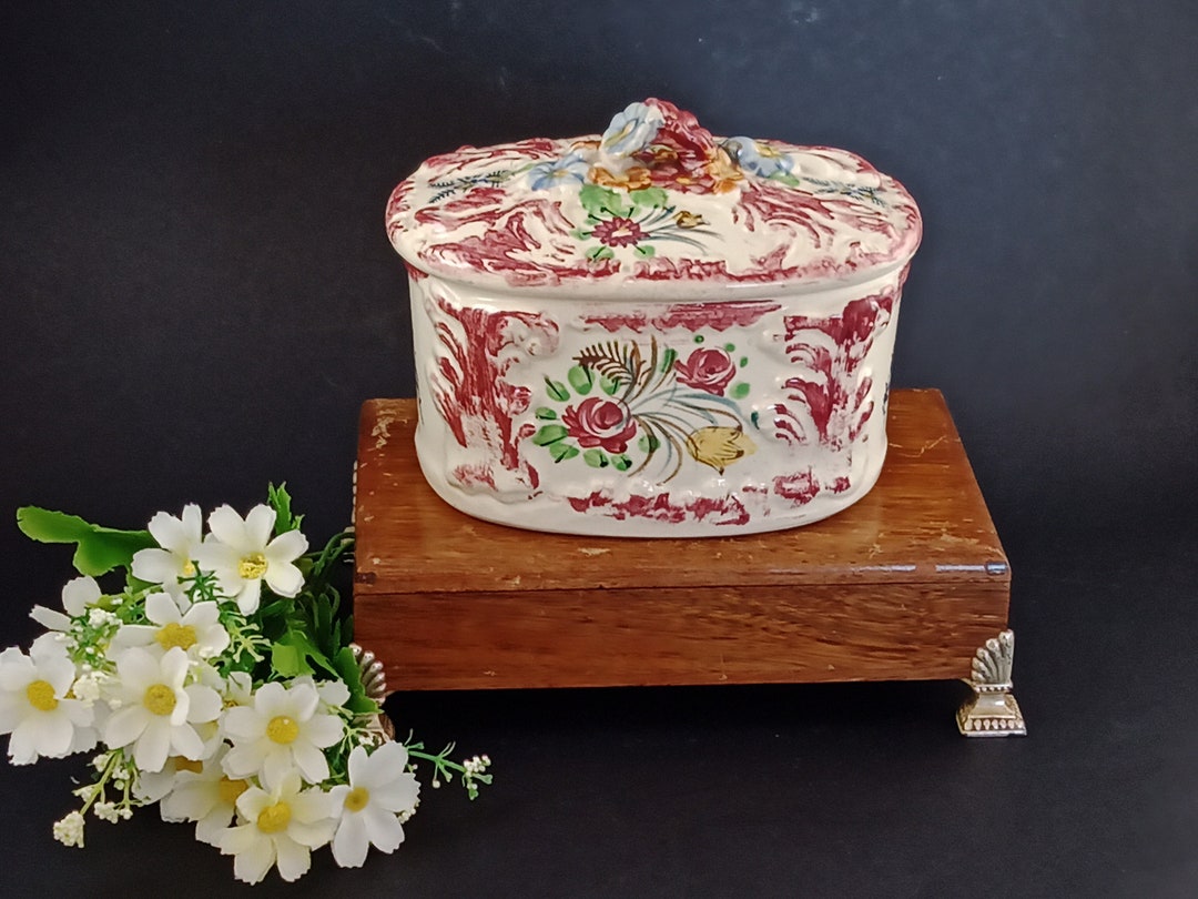 Vintage Ceramic/porcelain Trinket Box With Hand Painted Raised Floral ...