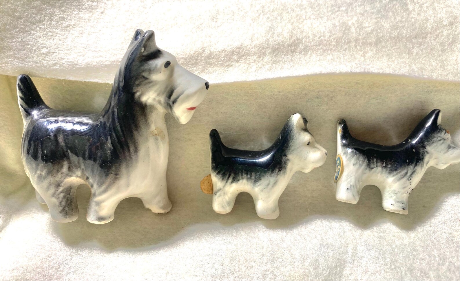 Schnauzer Miniature Figurines, Made in Japan, Ceramic Dogs, Set of 3 - Etsy