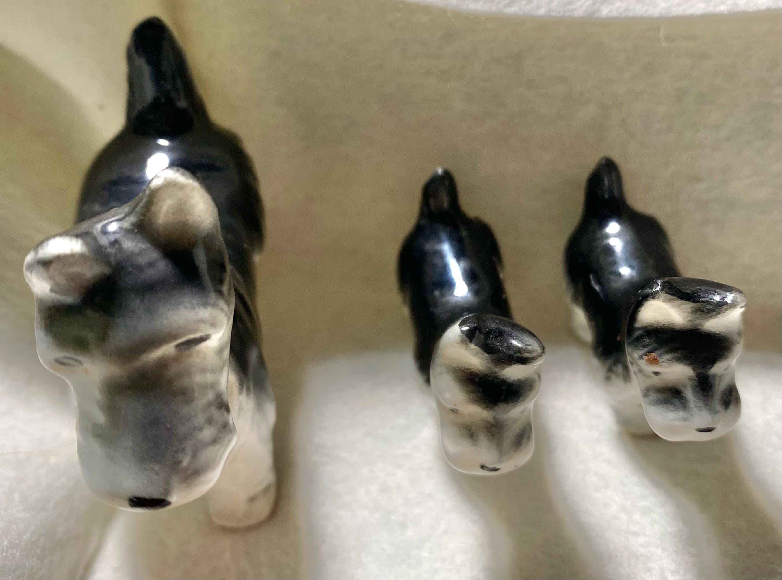 Schnauzer Miniature Figurines, Made in Japan, Ceramic Dogs, Set of 3 - Etsy