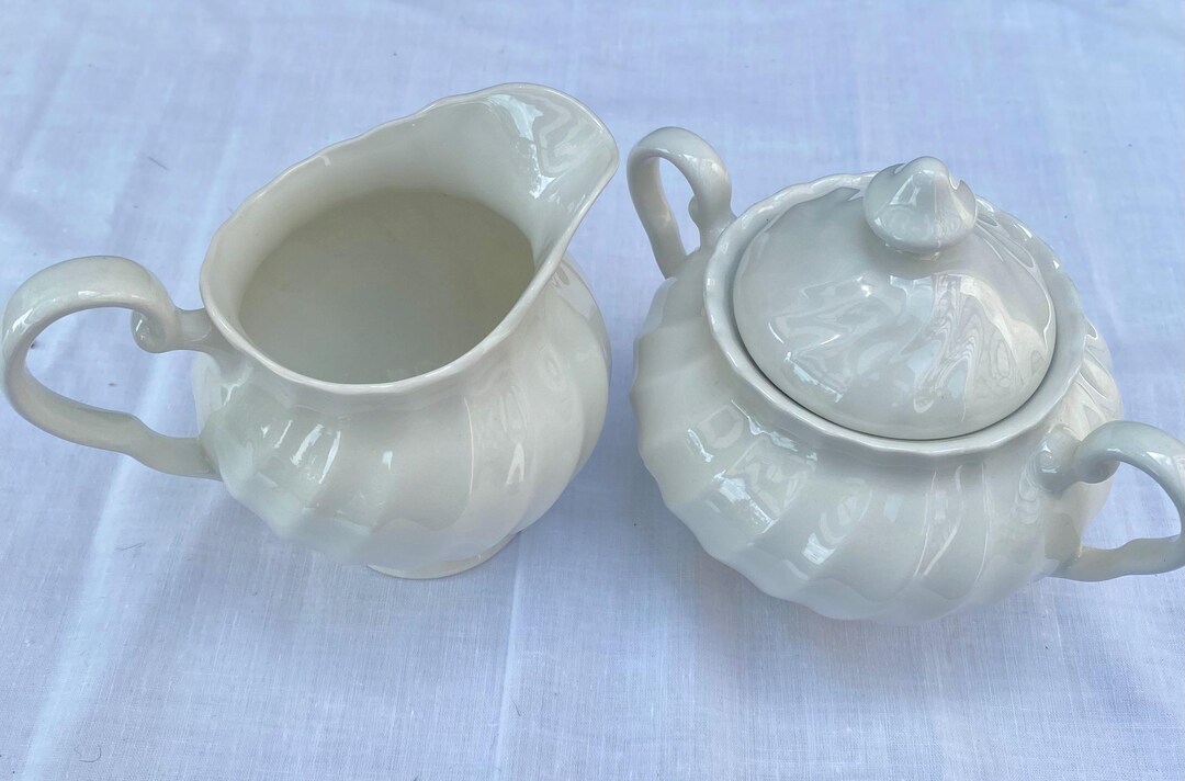 Vintage English Scalloped Pottery, Creamer and Sugar Bowl Set, White - Etsy