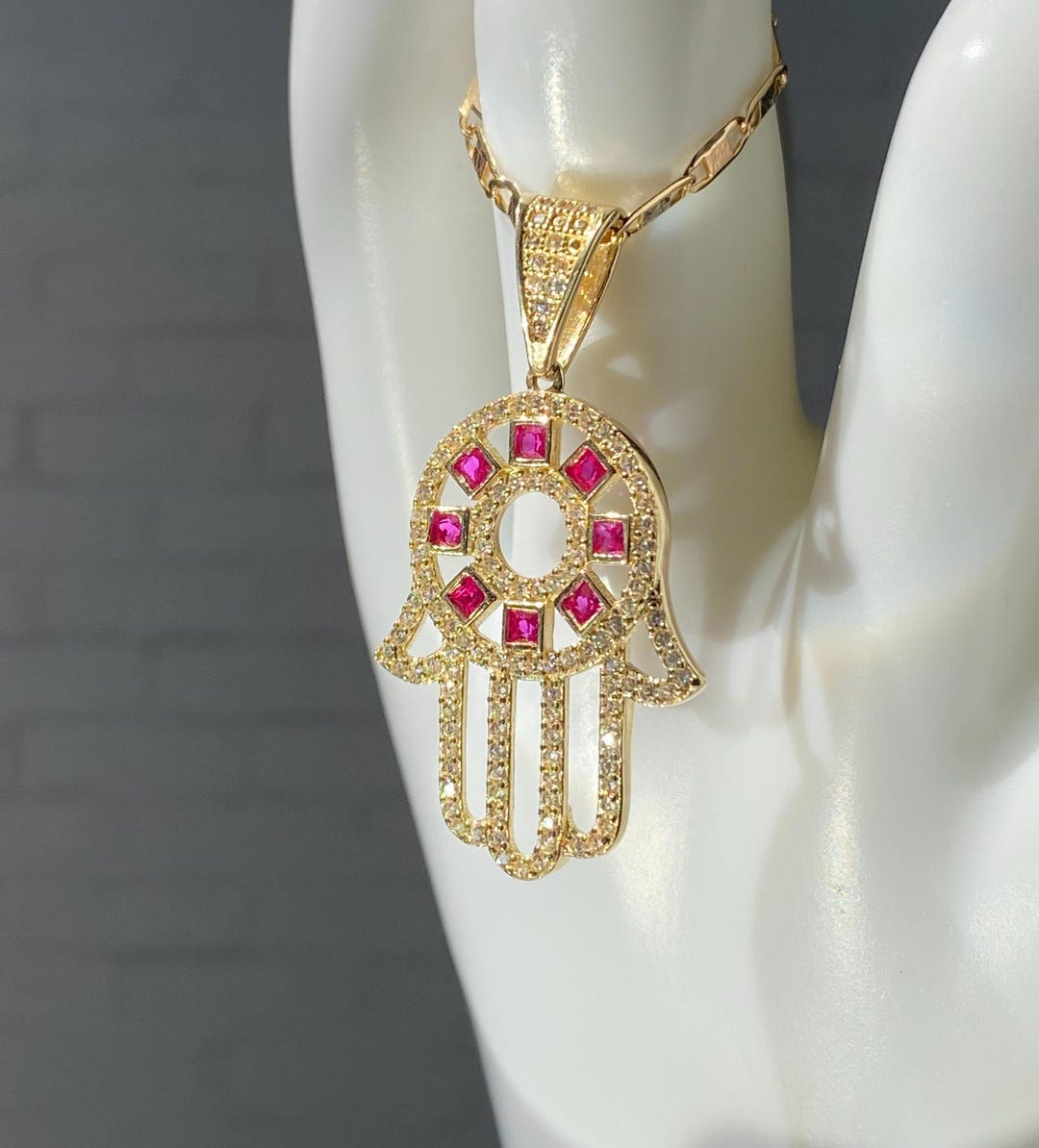 14K Gold Hamsa Hand Pendant Necklace With Red Gemstones - Etsy