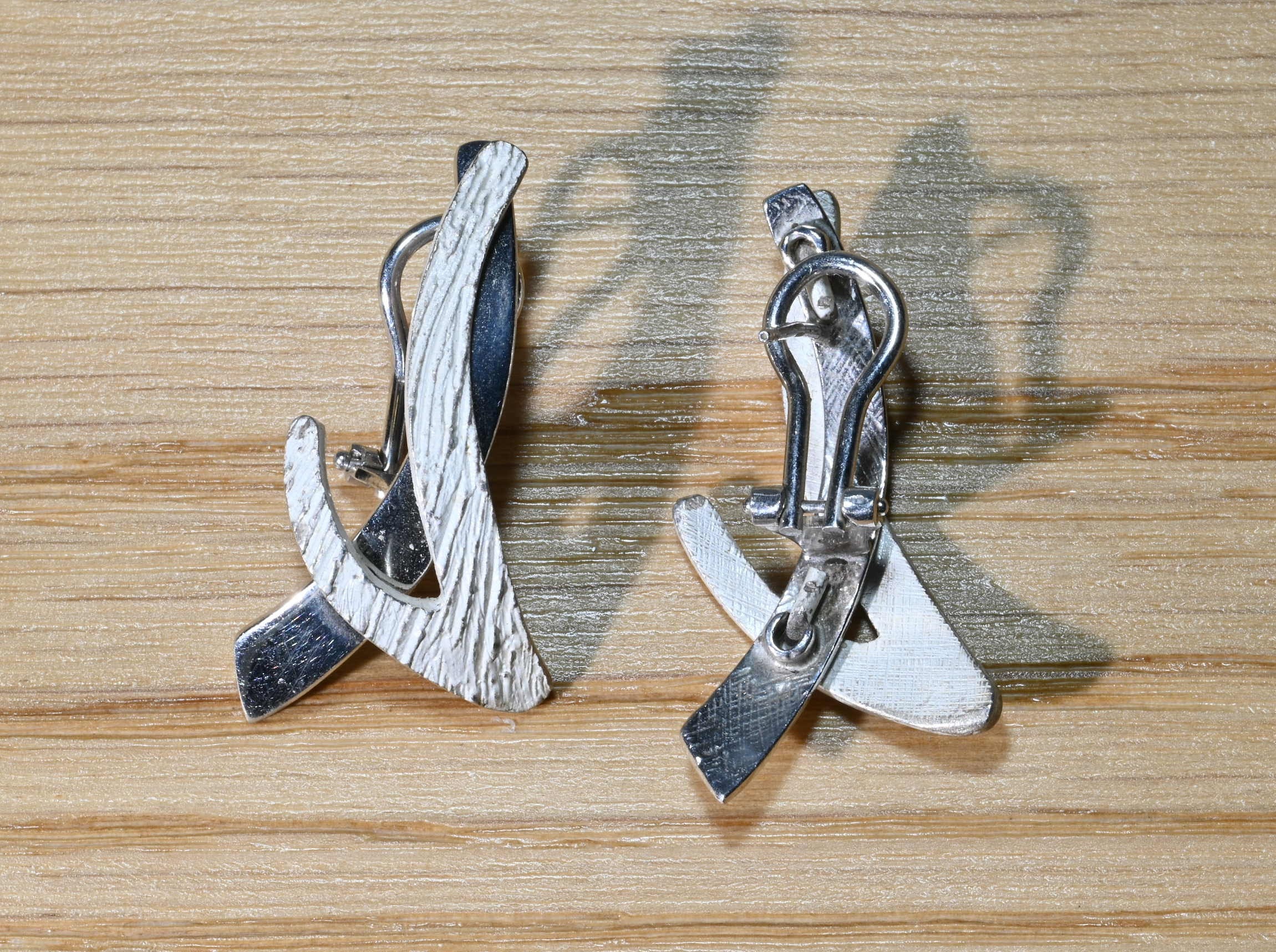 925 Silver Swoosh Design Omega Back Earrings - Etsy