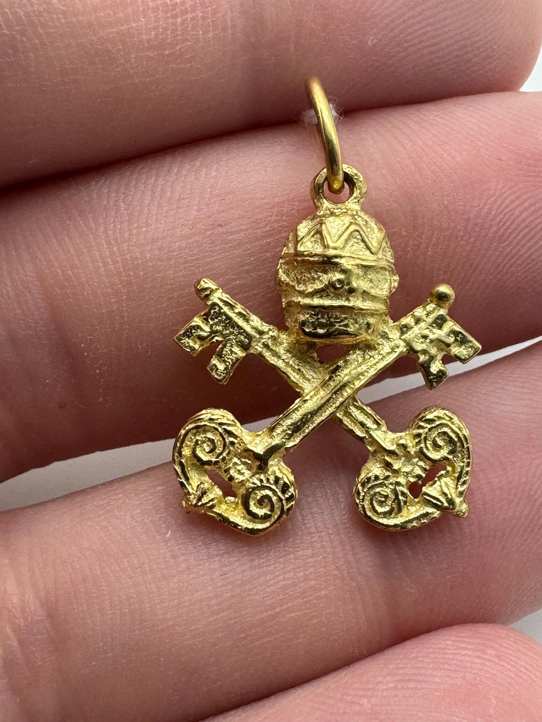 Vintage 22k Yellow Gold Vatican Charm St. Peter Cross Keys and Papal ...