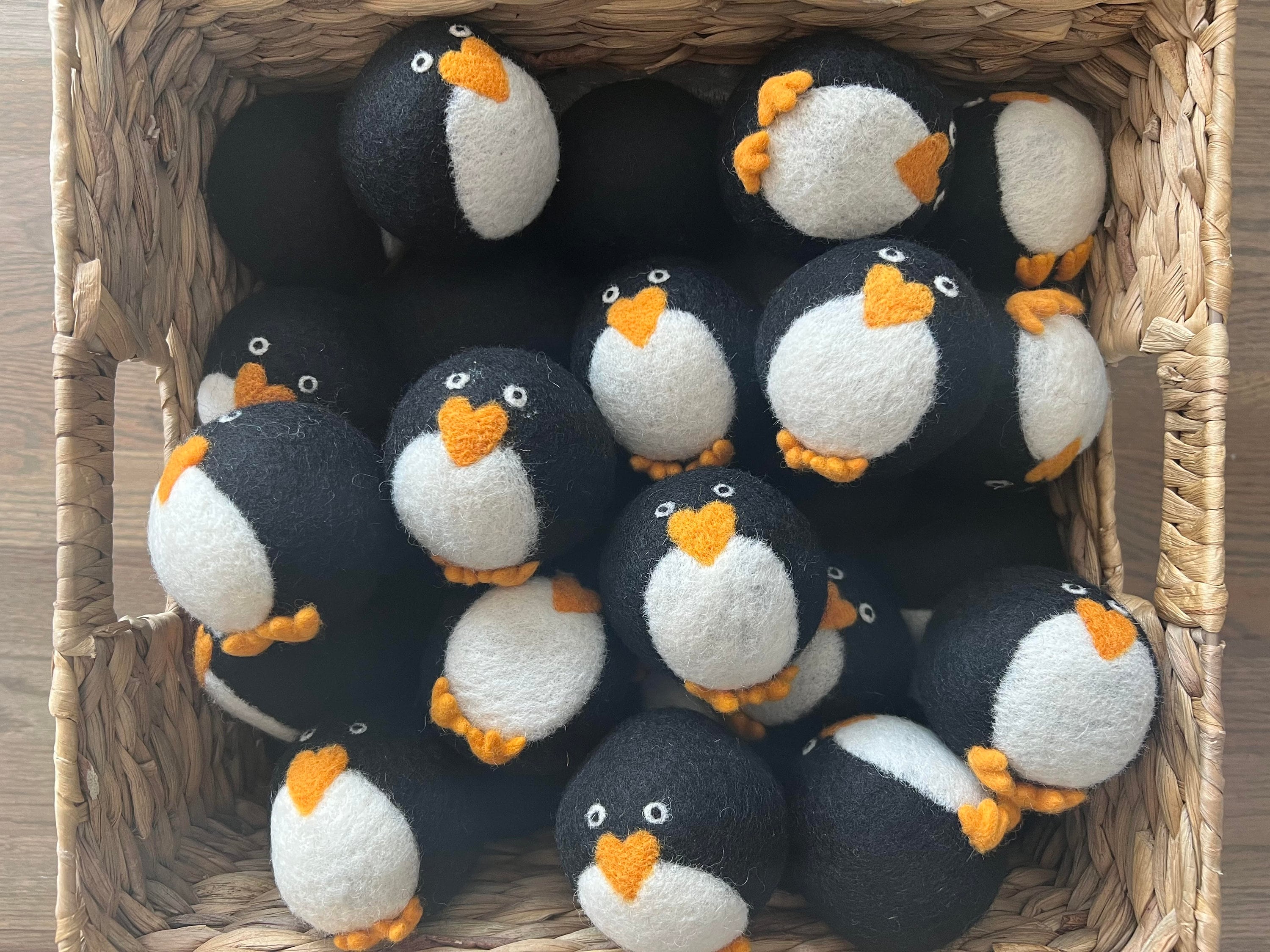 BULK 60 Balls MARCHING PENGUINS Eco-friendly Smart Sheep 100% Premium ...