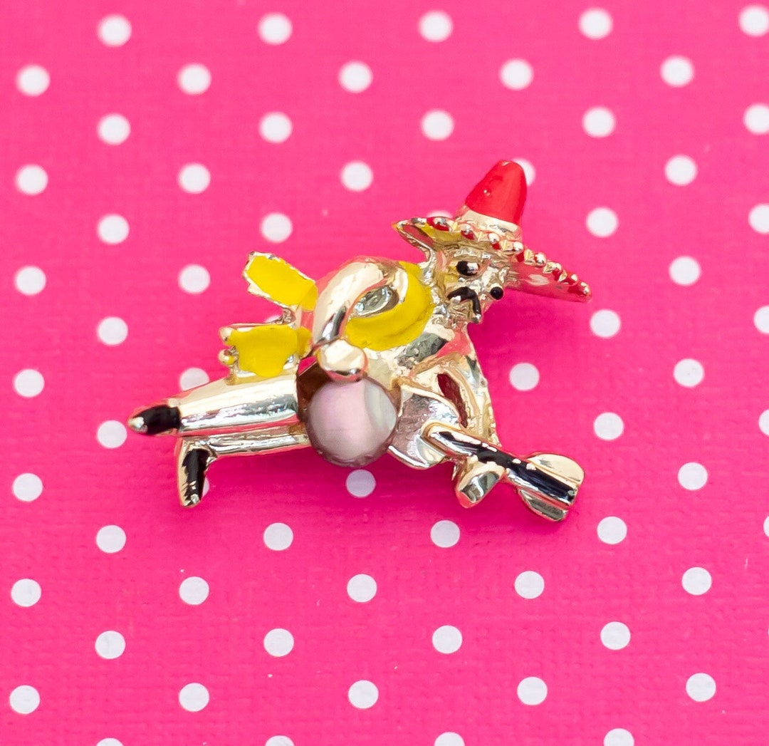 Vintage Fancy Bard Brooch - P18 - Etsy