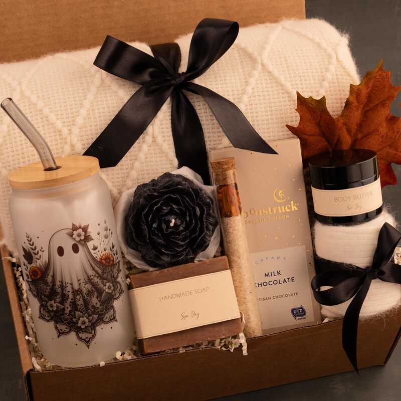 Halloween Gift Box - 60+ Gift Ideas for 2024